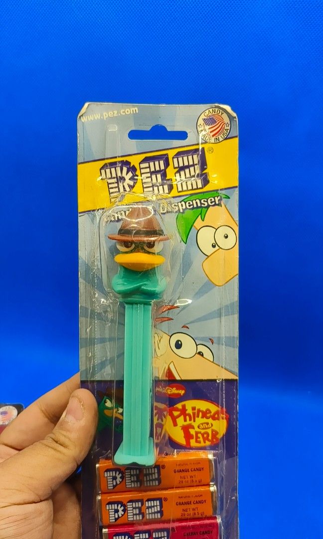 Pez figures with candy and card star wars, minions, SpongeBob, Phineas and ferb, Hobbies & Toys ...