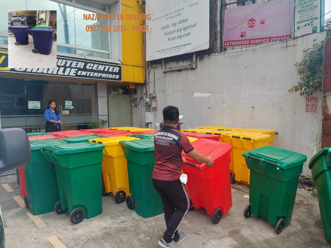 Rolling bin Trash bin w/wheels 699, Furniture & Home Living, Cleaning ...