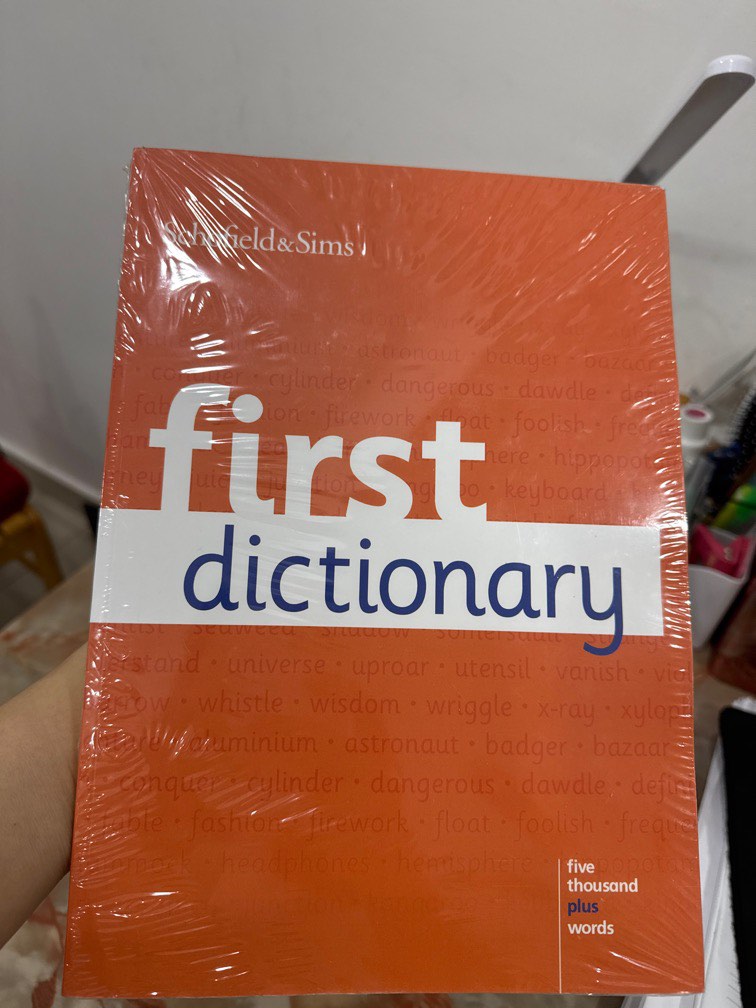 Schofield &Sims First Dictionary, Hobbies & Toys, Books & Magazines ...