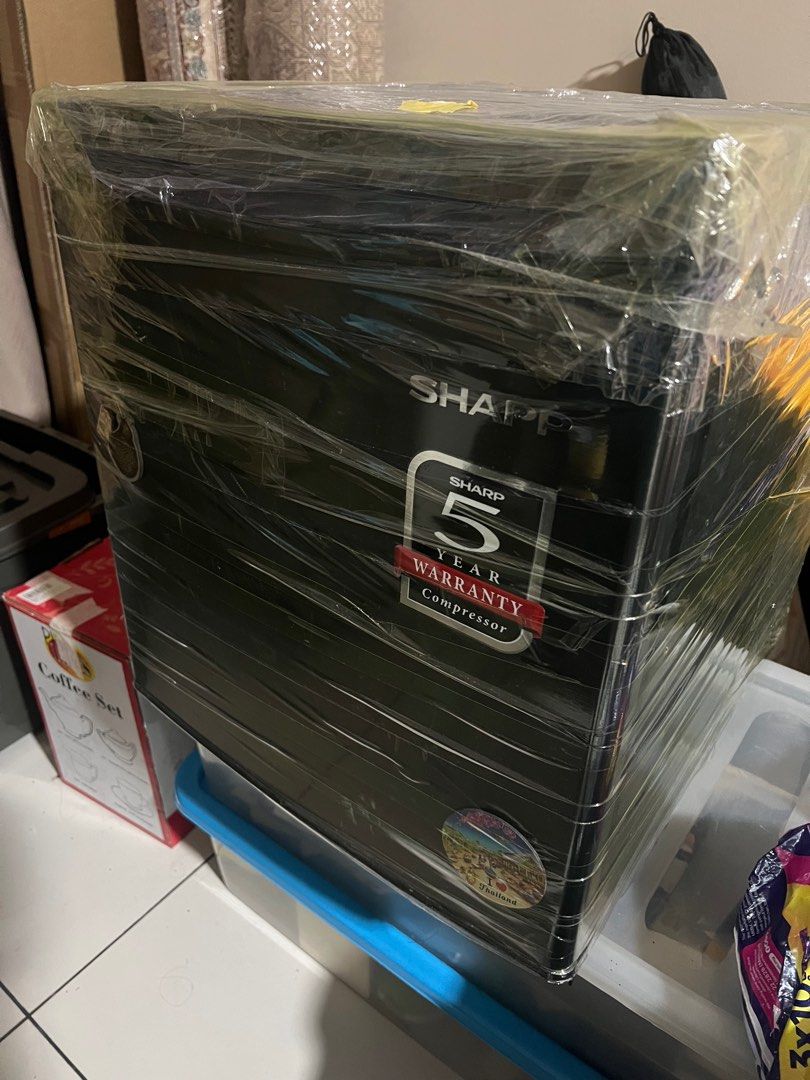 Sharp MINI FRIDGE / MINI BAR 60L, TV & Home Appliances, Kitchen ...