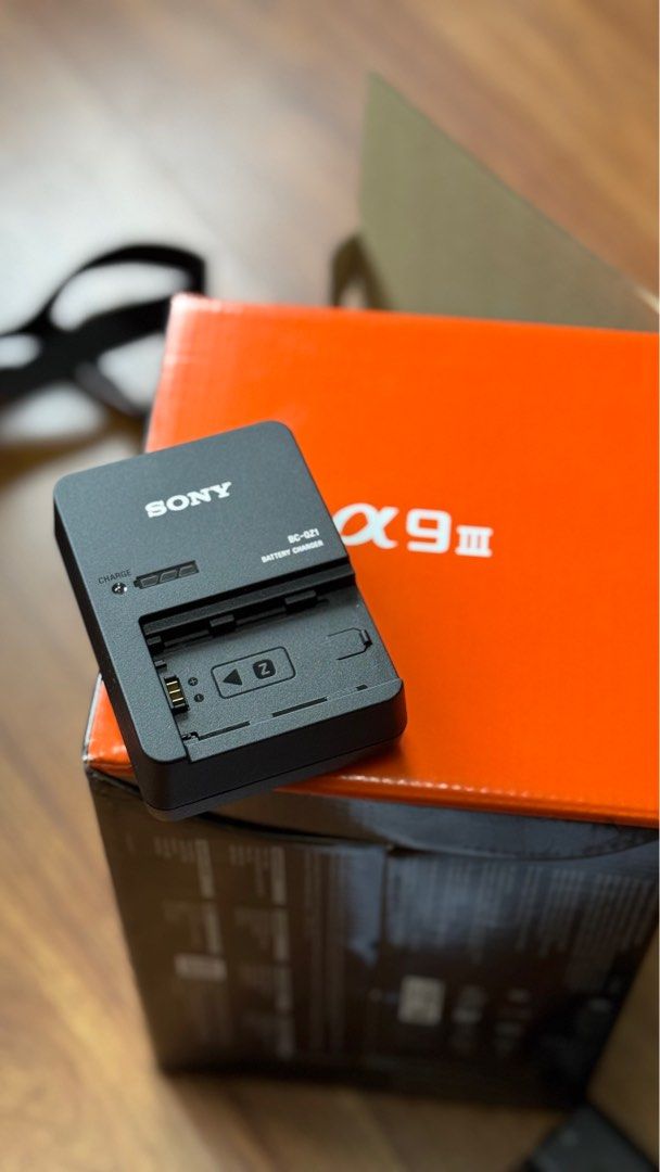 Sony bc-qz1, Original NP-FZ100 Battery Charger, Photography ...