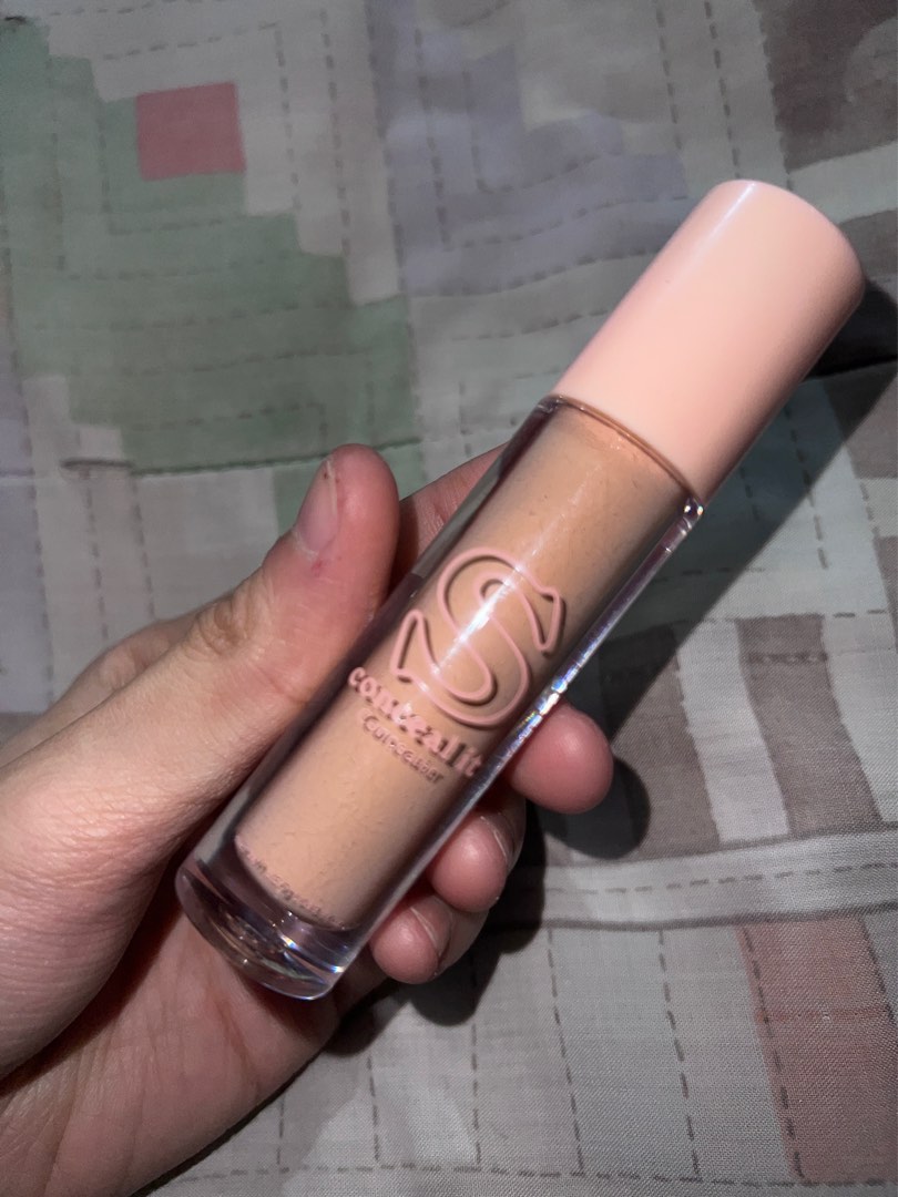 Squad concealer (CC2 shade), Beauty & Personal Care, Face, Makeup on Carousell