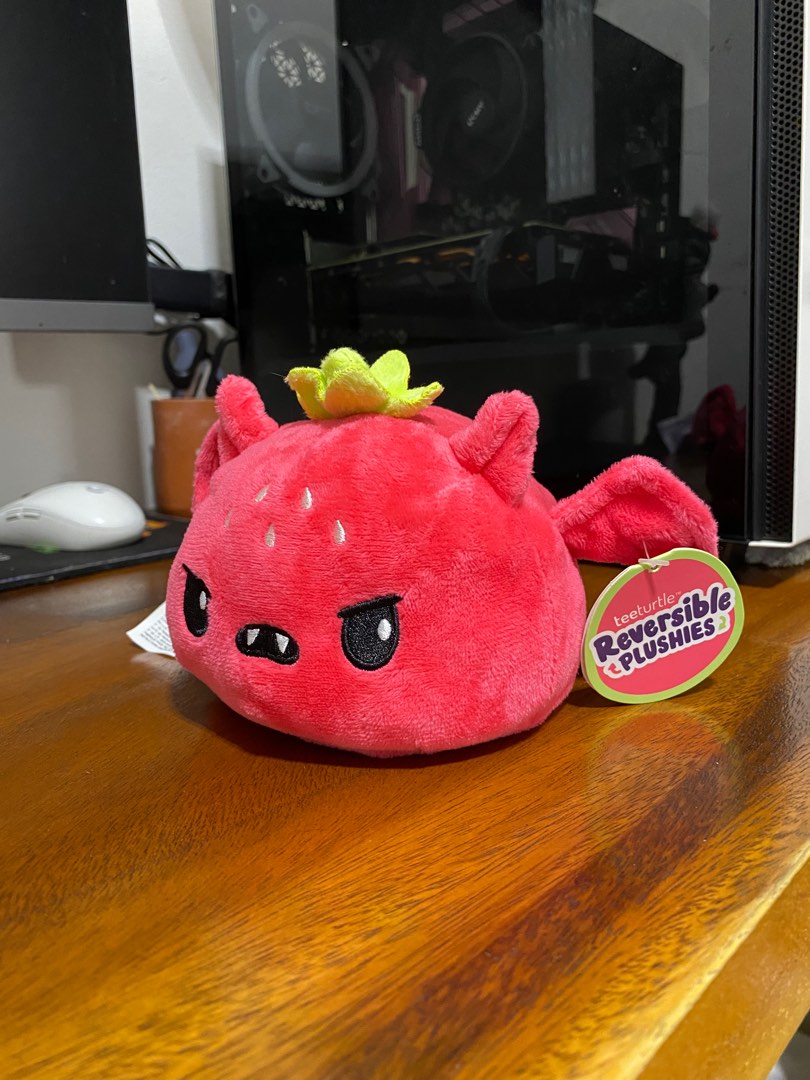 TeeTurtle Reversible Plushie Strawberry Bat, Hobbies & Toys, Toys ...