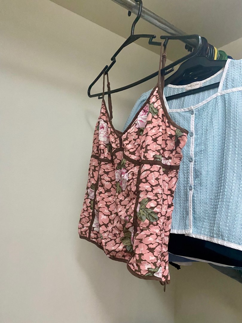 Vin the Line Thrifted Top - Pink & Brown Floral, Women's Fashion, Tops ...