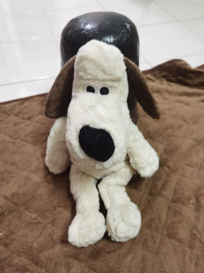 Wallace and Gromit Plush Toy, Hobbies & Toys, Toys & Games on Carousell