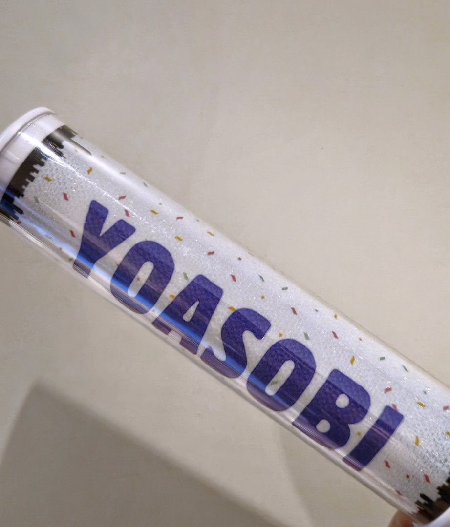 (截單18/12) YOASOBI 2024 HK 演唱會 PENLIGHT 應援手燈 【自製】, 興趣及遊戲, 收藏品及紀念品, 明星周邊 - Carousell