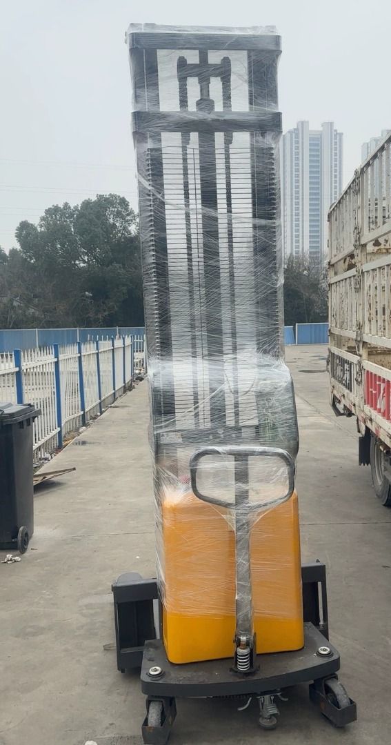 2 Ton 4.5 Meter Semi Auto Electric Stacker Manual Straddle Jack Lifter ...