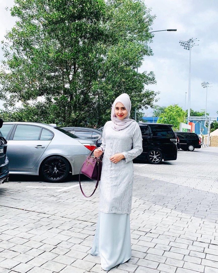 Baju Raya Jakel Lace, Women's Fashion, Muslimah Fashion, Baju Kurung ...