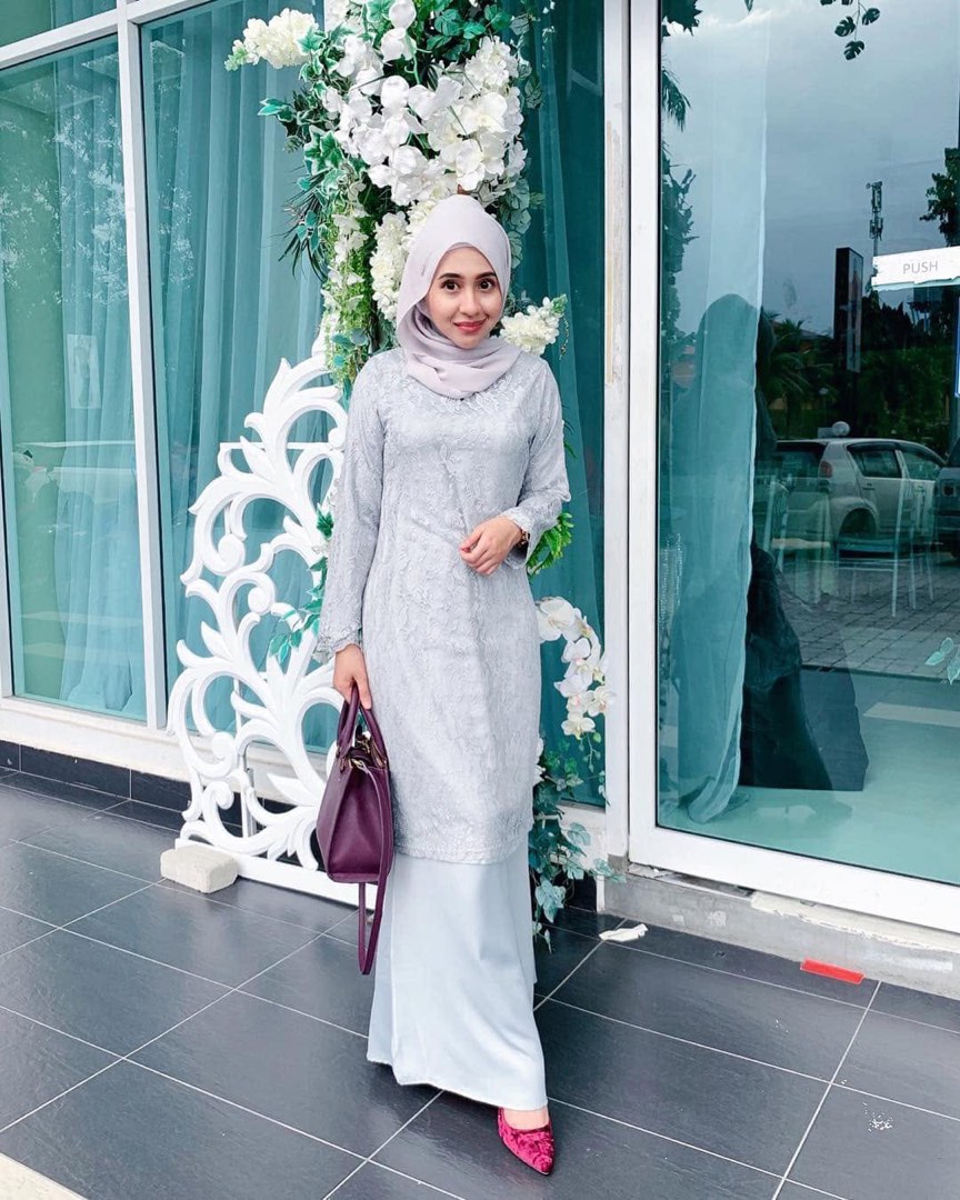 Baju Raya Jakel Lace, Women's Fashion, Muslimah Fashion, Baju Kurung ...