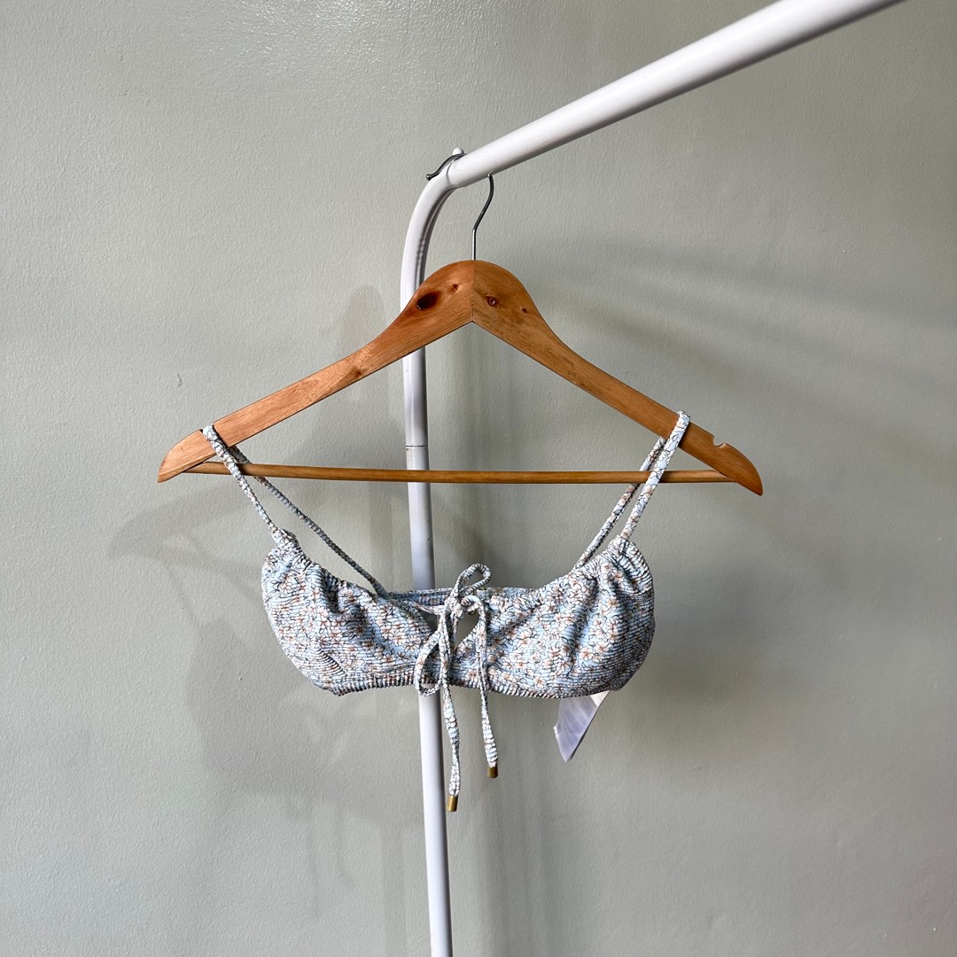 BILLABONG floral string bikini top, Women's Fashion, Swimwear, Bikinis ...