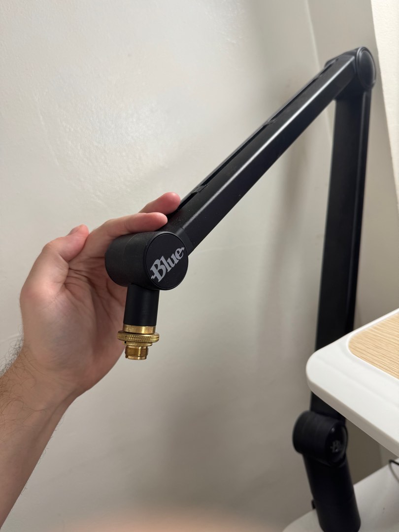 Blue Logitech Microphone Arm Boom, Audio, Microphones on Carousell