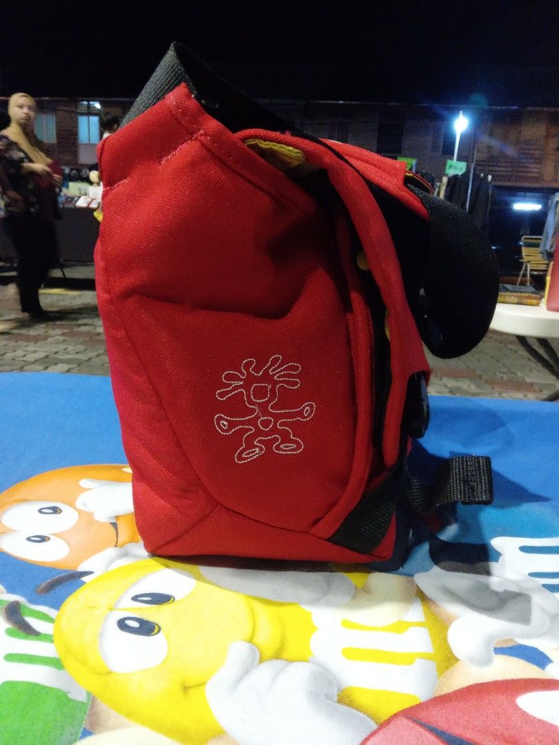 Canon x Crumpler THE FIVE MILLION DOLLAR HOME, Men's Fashion, Bags ...
