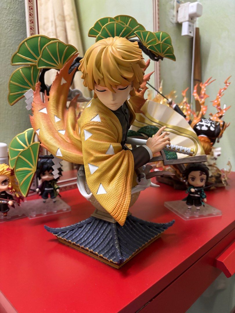 Demon slayer GK Zenitsu ( Blue sky studio), Hobbies & Toys, Toys ...