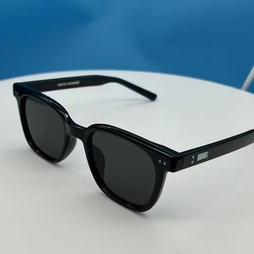 GENTLE MONSTER EVAN, Luxury, Accessories on Carousell