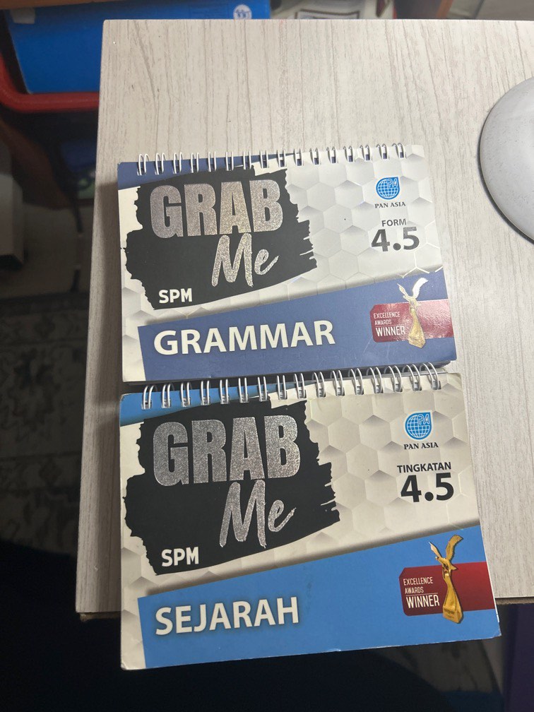 GRAB ME SPM (SEJARAH & ENGLISH), Hobbies & Toys, Books & Magazines, Textbooks on Carousell