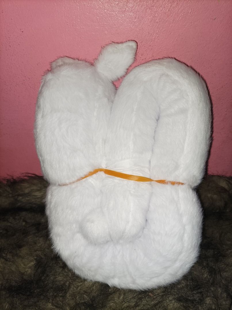 Hololive Vtuber Usada Pekora Don-chan Muffler / Scarf, Hobbies & Toys ...