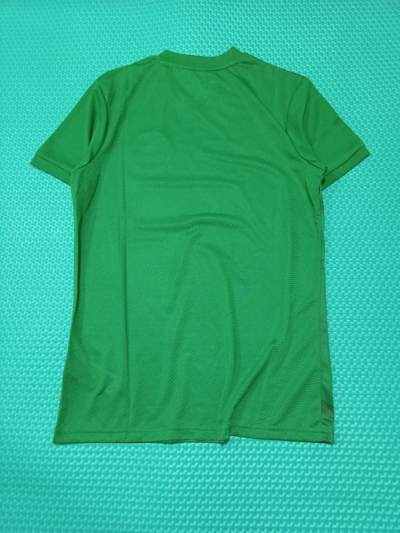 Jersey training TimNas Indonesia, Olah Raga, Baju Olahraga di Carousell