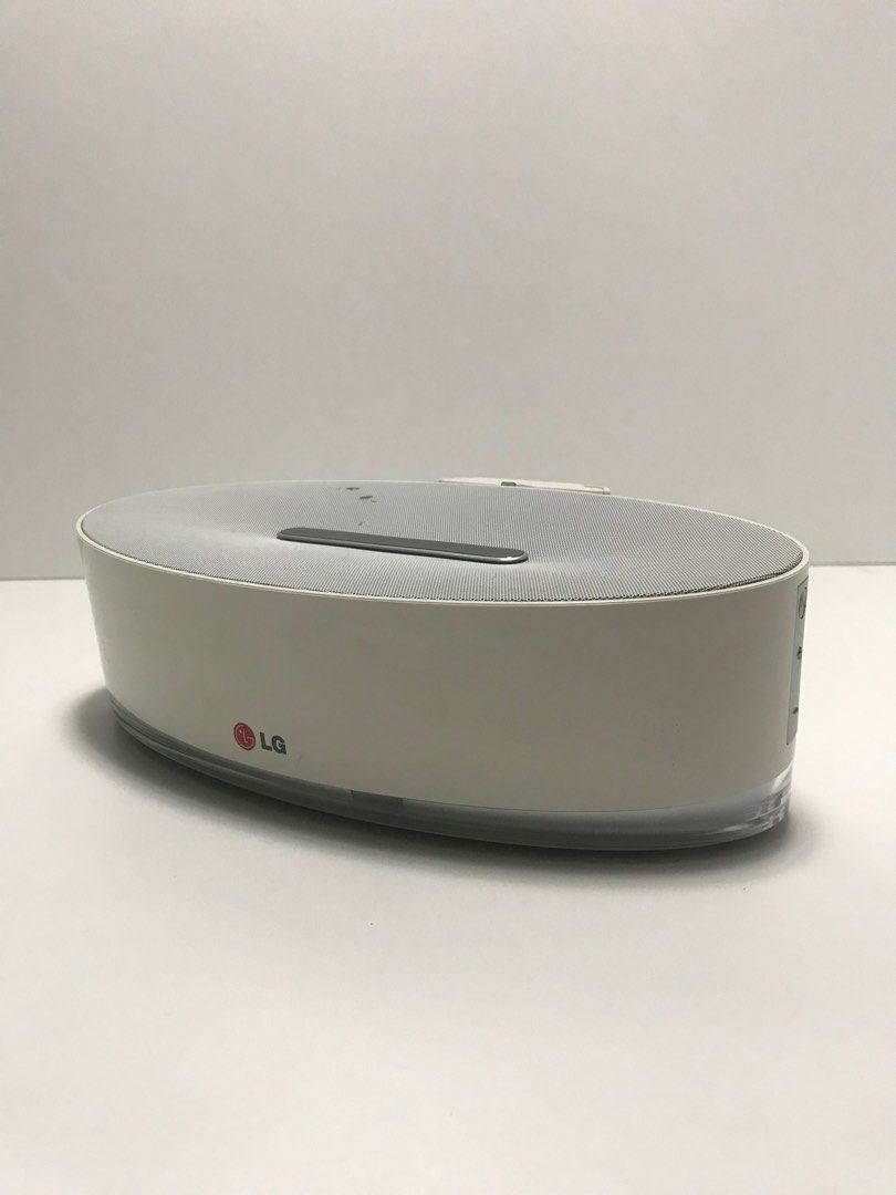 LG docking speaker, Audio, Portable Audio Accessories on Carousell