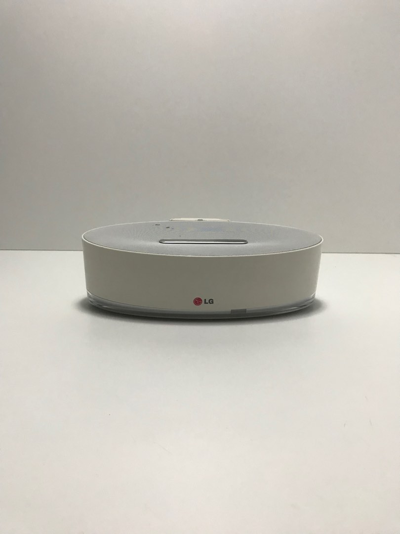 LG docking speaker, Audio, Portable Audio Accessories on Carousell
