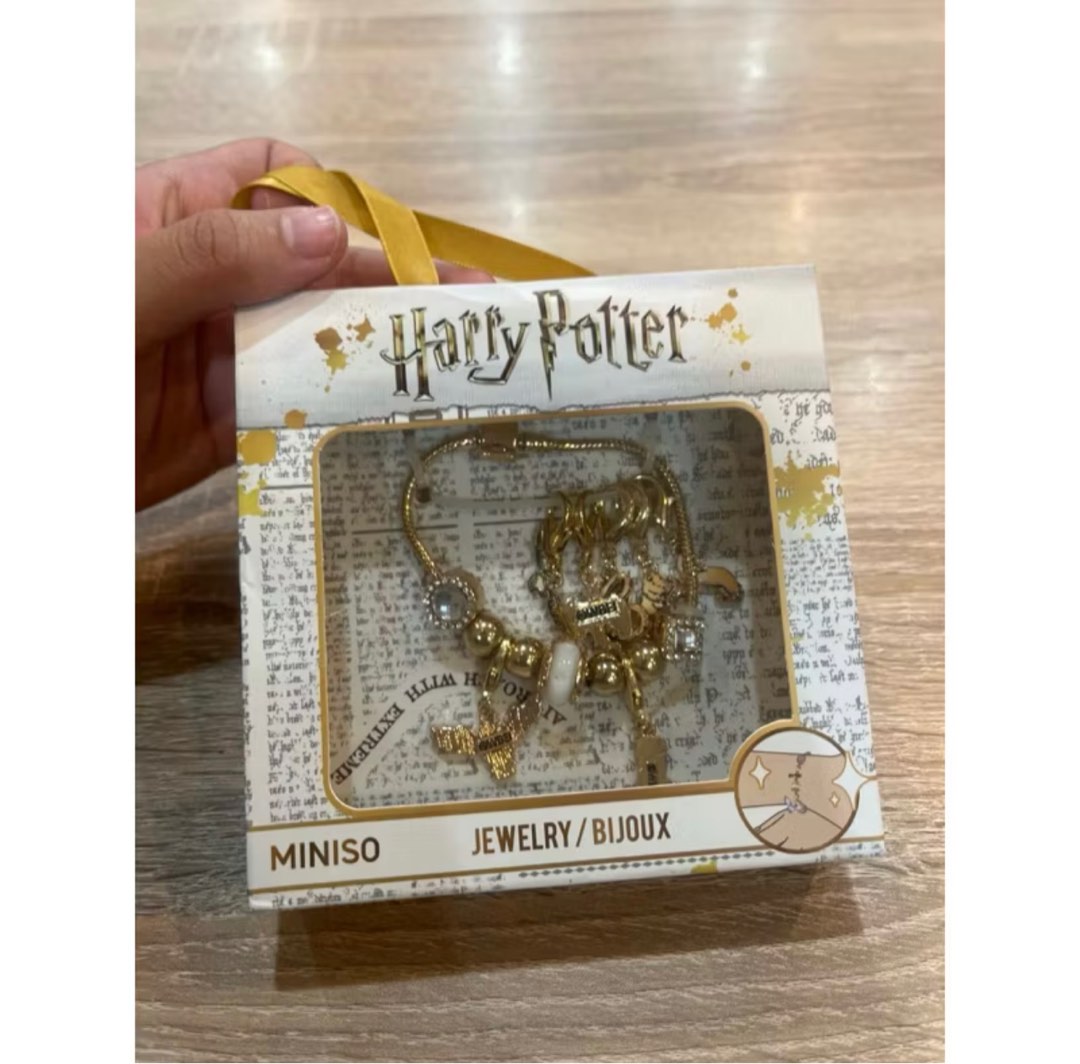 Miniso x Harry Potter Jewelry Gelang Pandora, Fesyen Wanita, Perhiasan ...