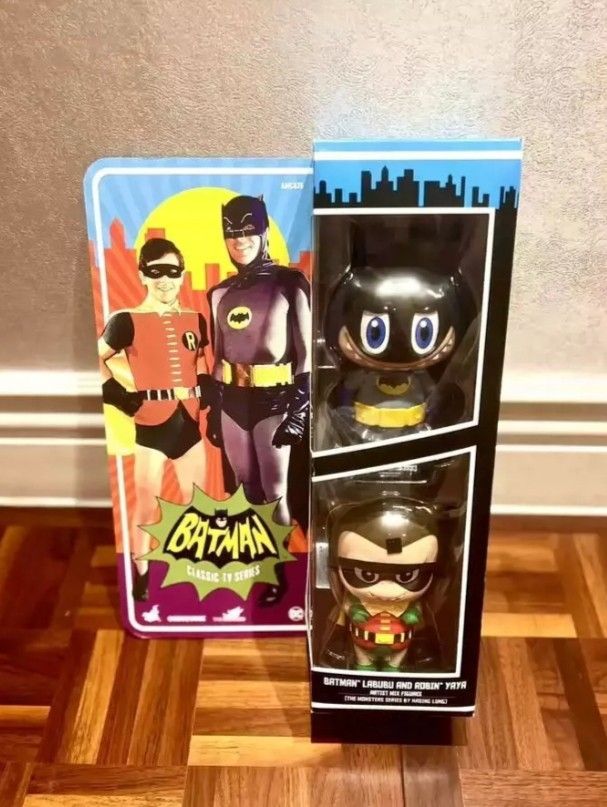 POPMART LABUBU HOTTOYS X BATMAN YAYA COS RIDING KASING LUNG 1 SET ...