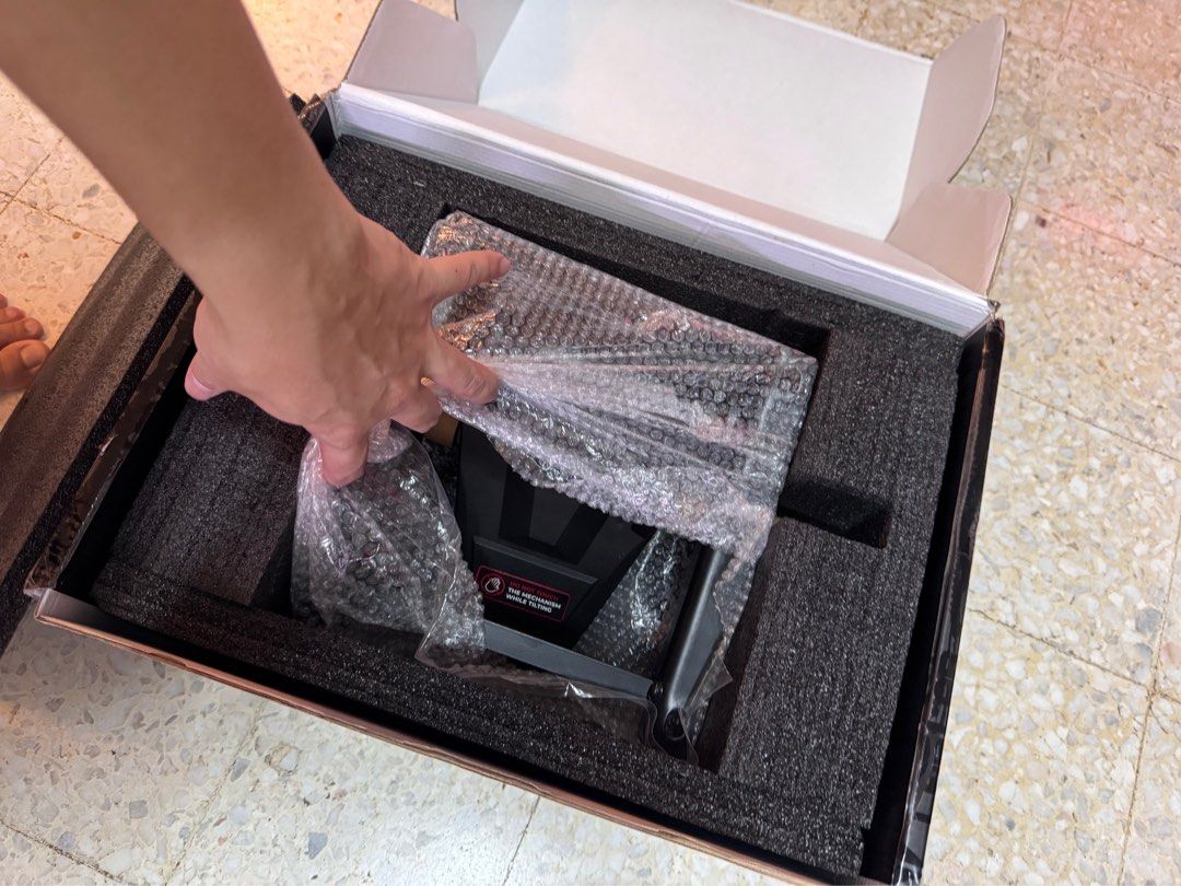 Secretlab multi-tilt mechanism (New in box), Furniture & Home Living ...