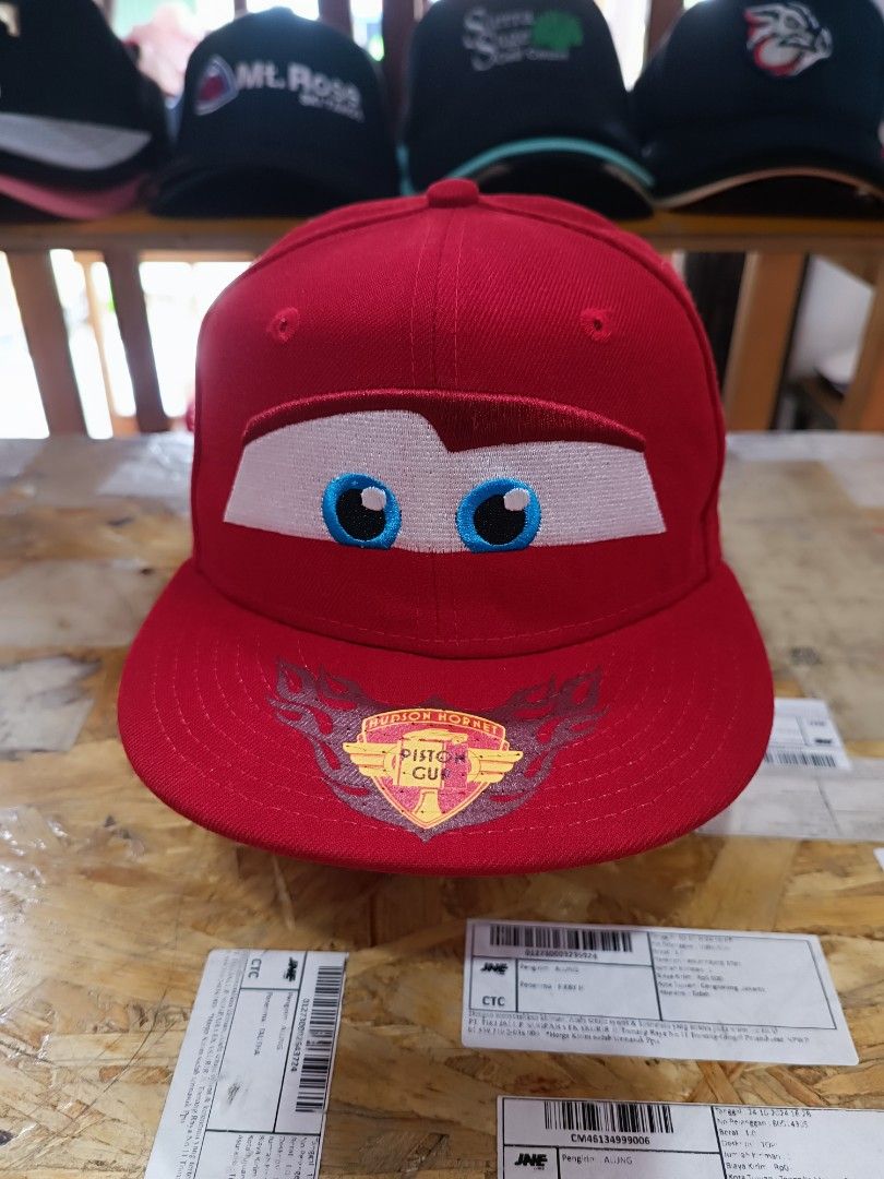 Topi New Era x Disney Pixar Cars Lightning Mc Queen Youth, Fesyen Pria ...