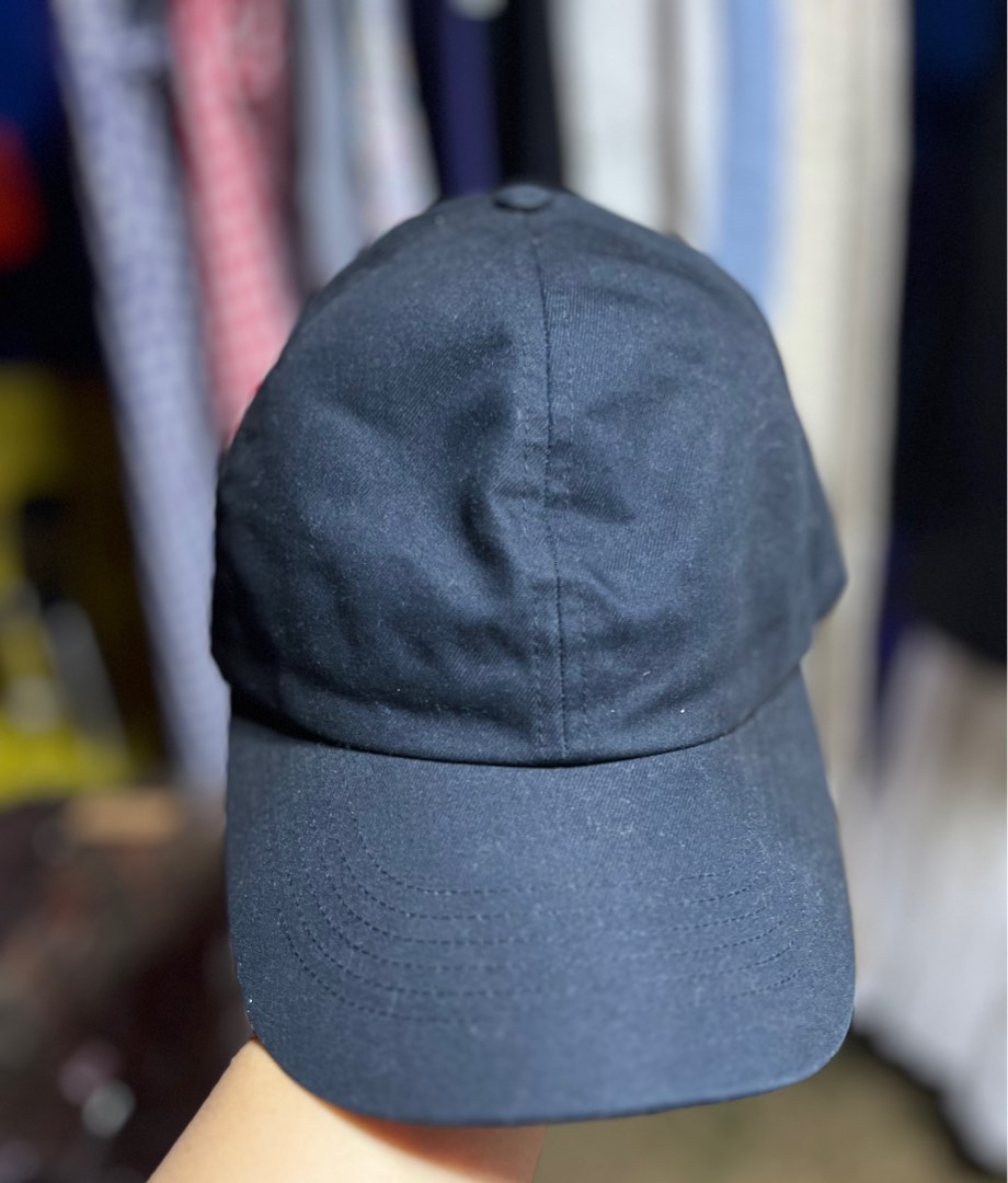 Uniqlo cap, Men's Fashion, Watches & Accessories, Caps & Hats on Carousell