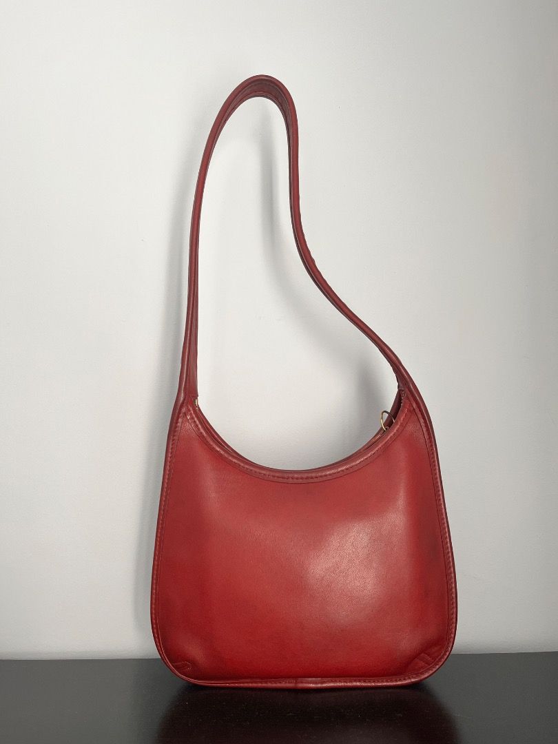 Vintage Coach Ergo Mini Zip 9020 in Red, Luxury, Bags & Wallets on ...