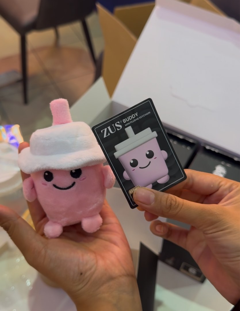 ( SEALED ) ZUS PLUSHIE ( PINKY BOO ), Hobbies & Toys, Collectibles ...