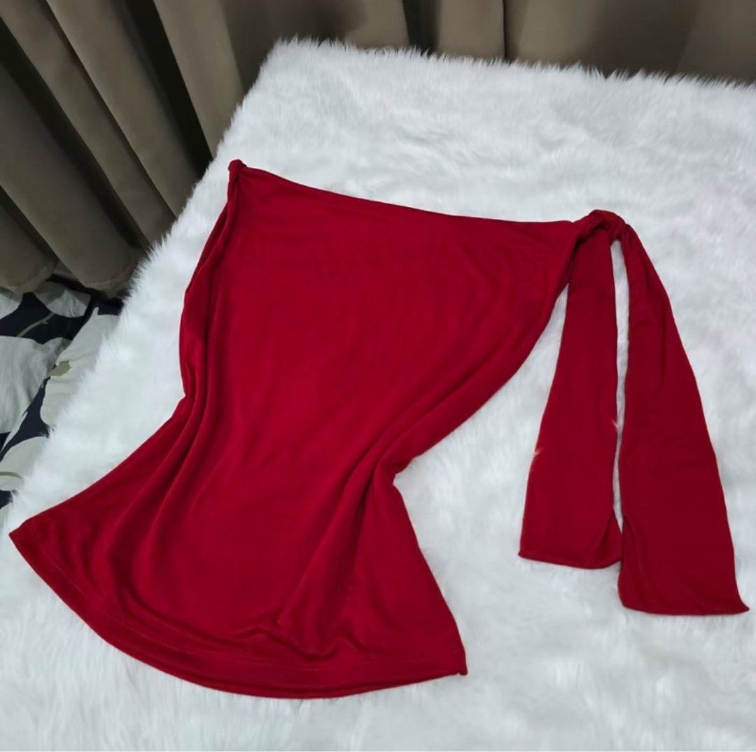 Asymmetrical Off Shoulder Red Top, Women's Fashion, Tops, Sleeveless on ...