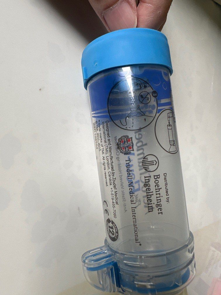 Boehringer Ingelheim AeroChamber Plus Flow-Vu Anti-Static Valved Holding Chamber, Health ...