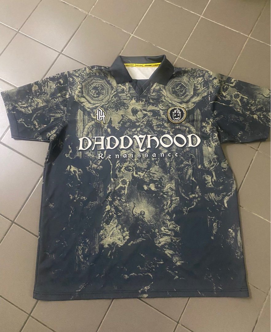 Daddyhood kerambit, Men's Fashion, Activewear on Carousell