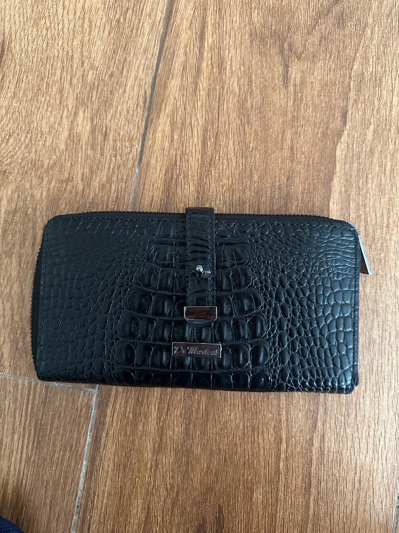 DR MARTENS WALLET, Women's Fashion, Bags & Wallets, Wallets & Card ...
