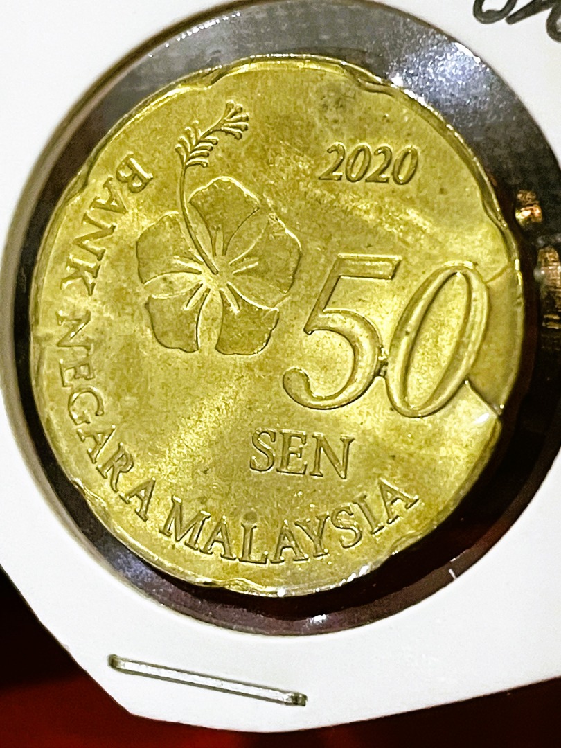 Duit Syiling~Error Coin - AUNC 50 Sen Bunga Raya Tahun 2020 -Die Break ...