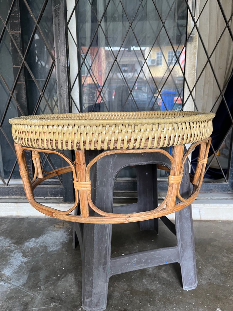 Dulang Rotan Berkaki Size Besar, Furniture & Home Living, Home Decor ...