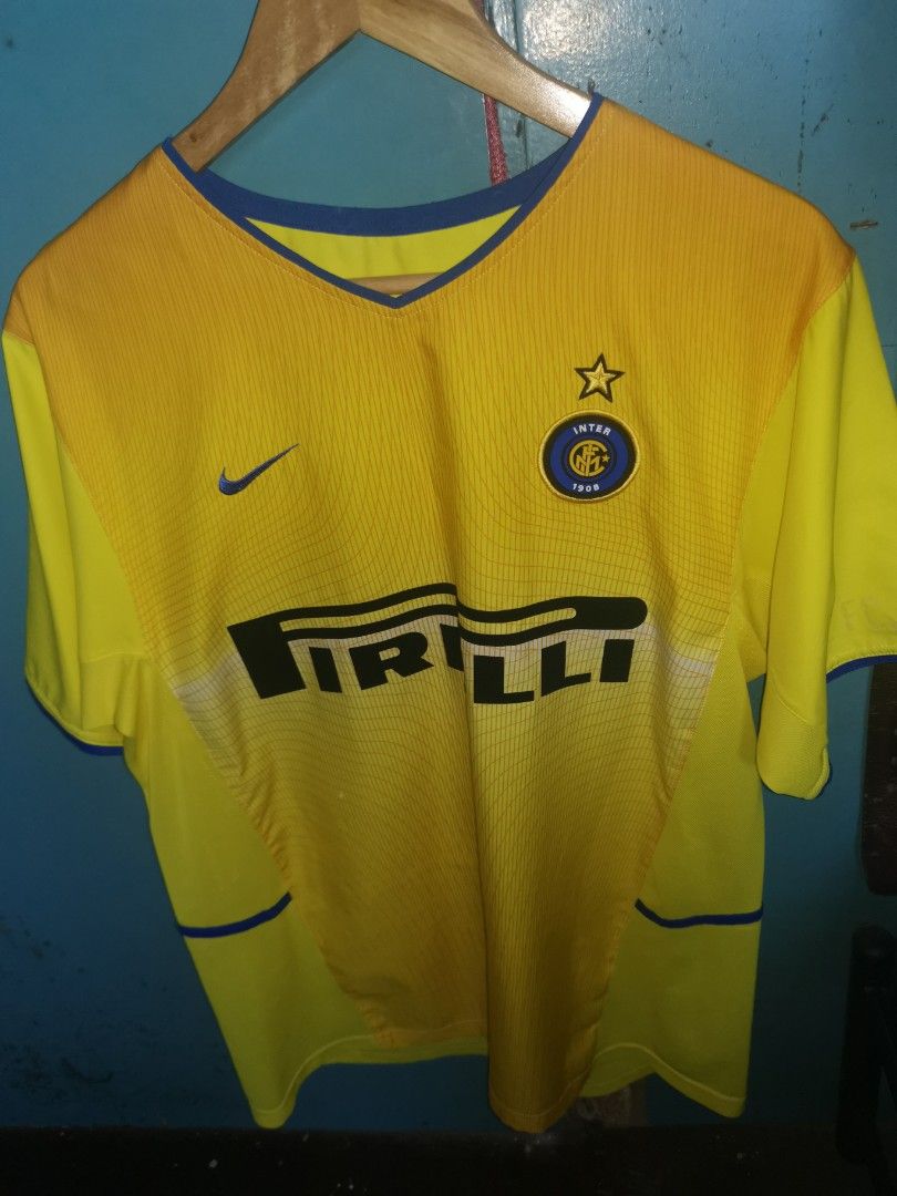Inter milan 2002 third kit rare yellow, Men's Fashion, Activewear on ...