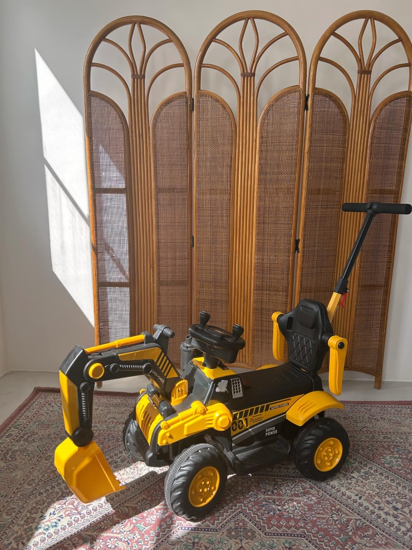 Kids Electric Excavator with Electric Arm Four Wheel Electric and Taxi ...