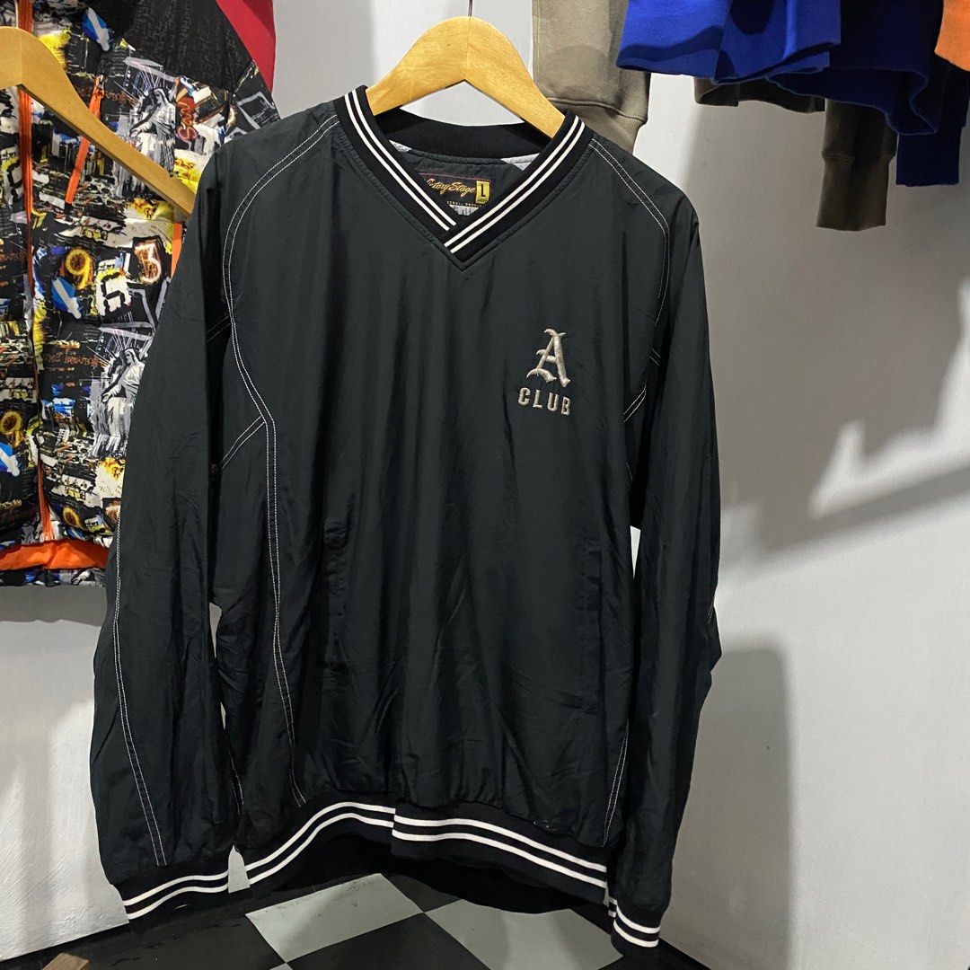 Mizuno victory stage baseball, Barang Mewah, Pakaian di Carousell