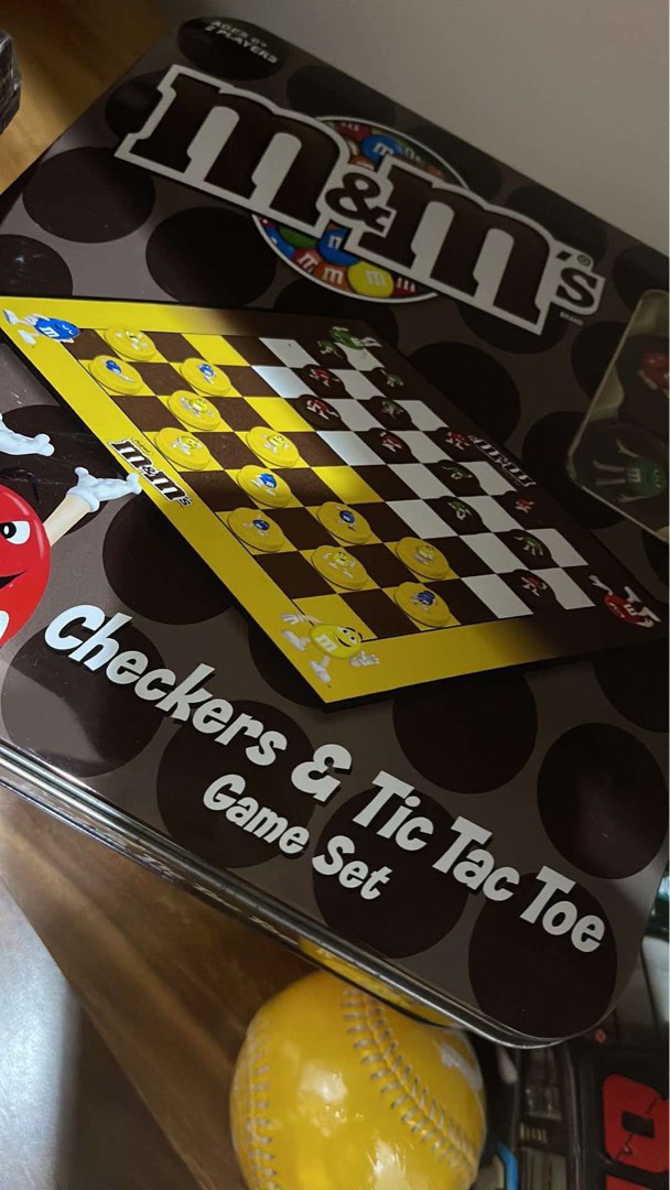 M&M tic tac toe, Hobbies & Toys, Toys & Games on Carousell