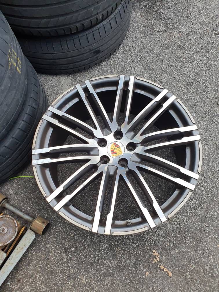 Porsche Macan GTS S 21 inch Turbo Wheels/Rims authentic original, Auto ...