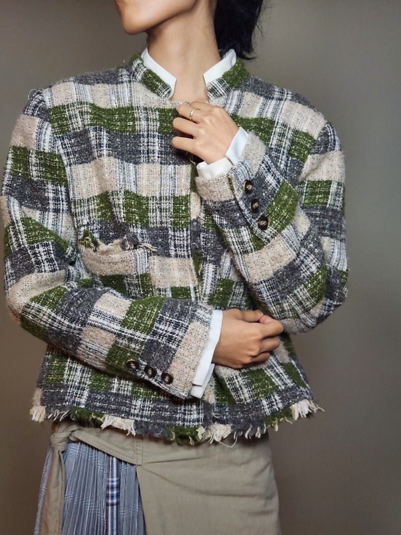 Round neck tweed jacket, Women's Fashion, Coats, Jackets and Outerwear ...