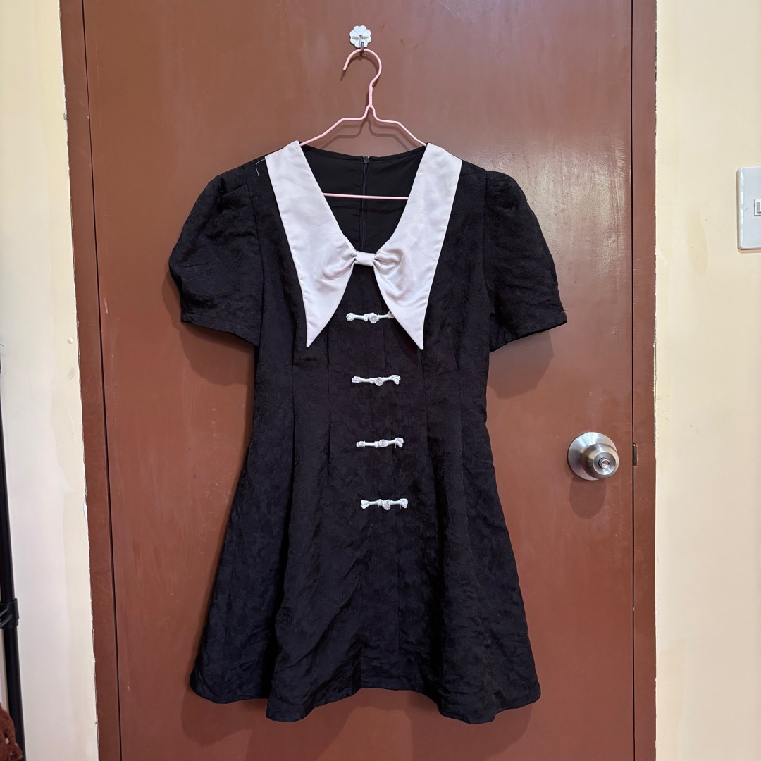 swallow-tailed collar dress, Women's Fashion, Dresses & Sets, Dresses ...