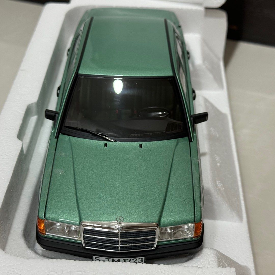1:18 Norev Mercedes Benz 190E 1982 (Green), Hobbies & Toys, Toys ...