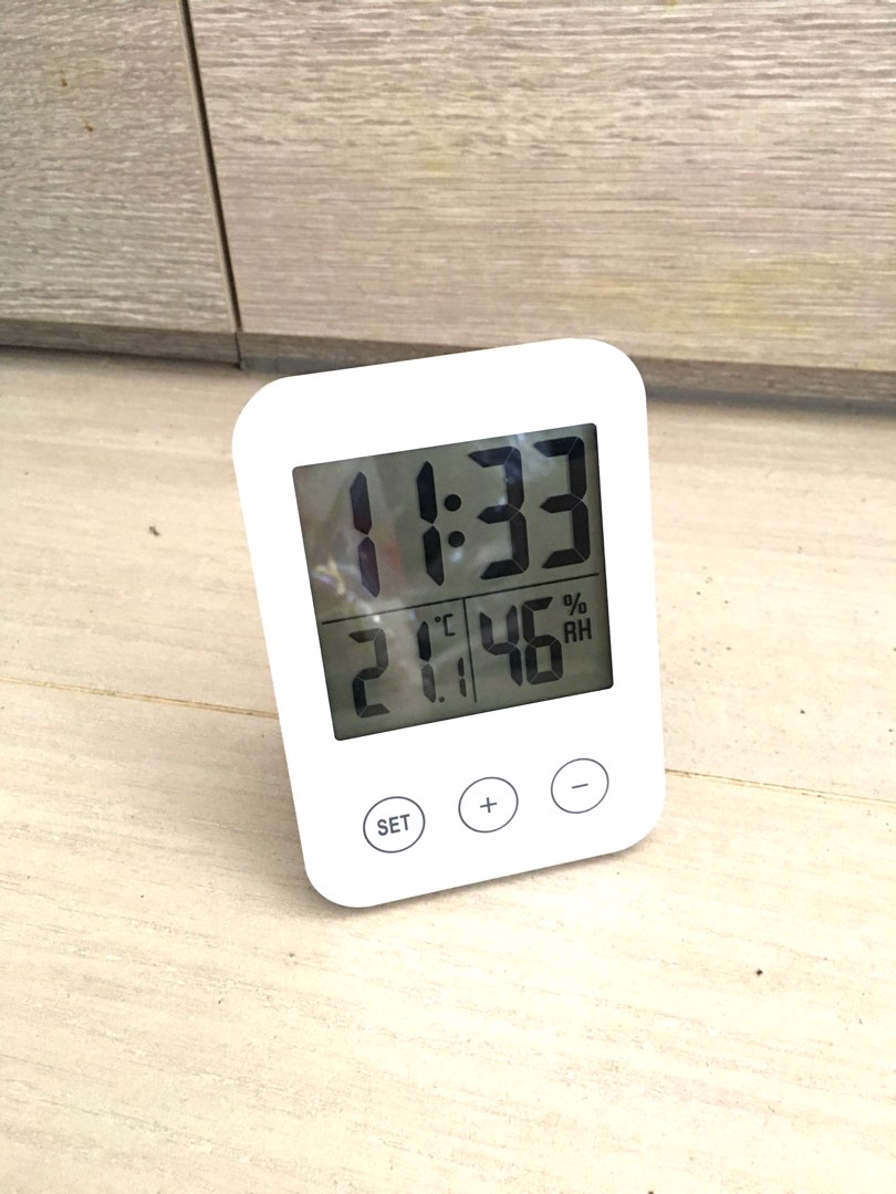 (原價$70) 全新 IKEA SLÅTTIS clock 電子鬧鐘 白色 鐘連 濕度計 / 溫度計, with hygro ...