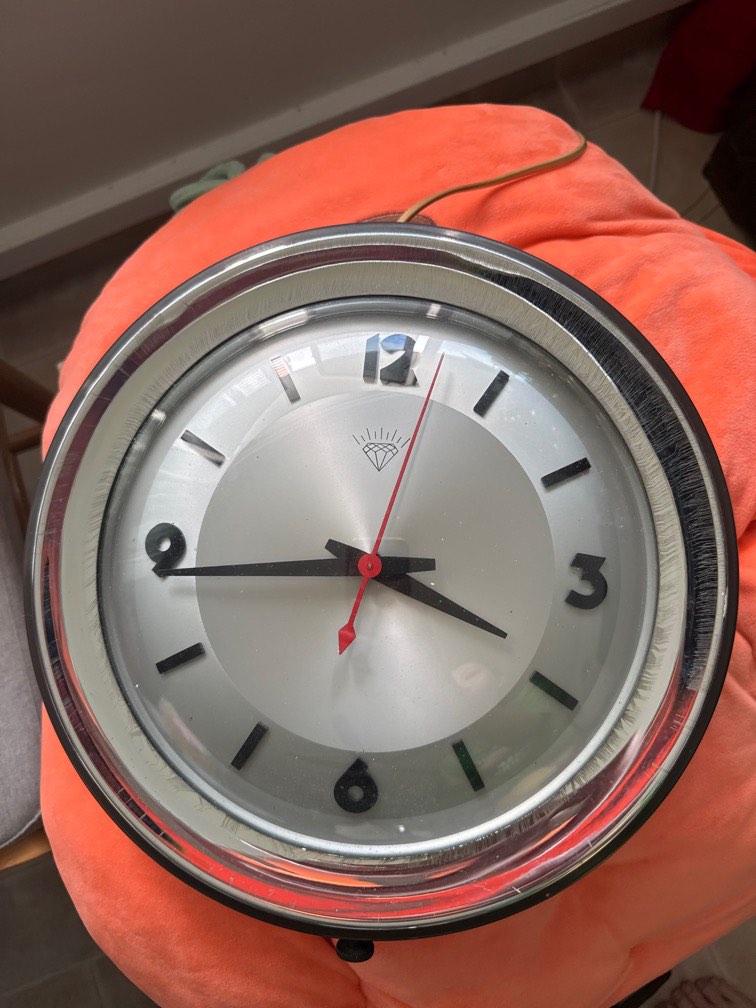 Antique clock (diamond brand), Furniture & Home Living, Home Decor ...