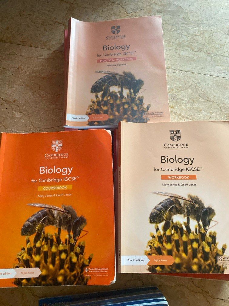 cambridge igcse biology third edition, Hobbies & Toys, Books ...