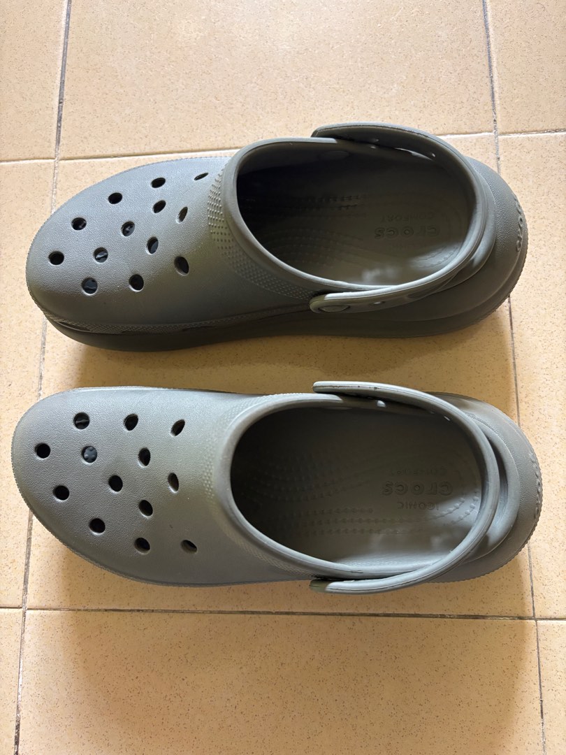 Classic Crush Clogs (Original), Women's Fashion, Footwear, Flipflops ...