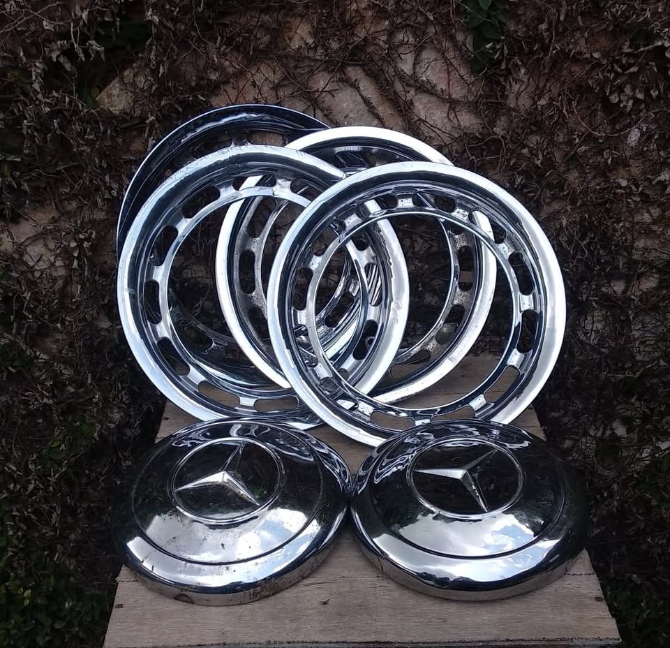 Dop velg mercy kentang/ponton w120 original, Aksesoris Mobil di Carousell