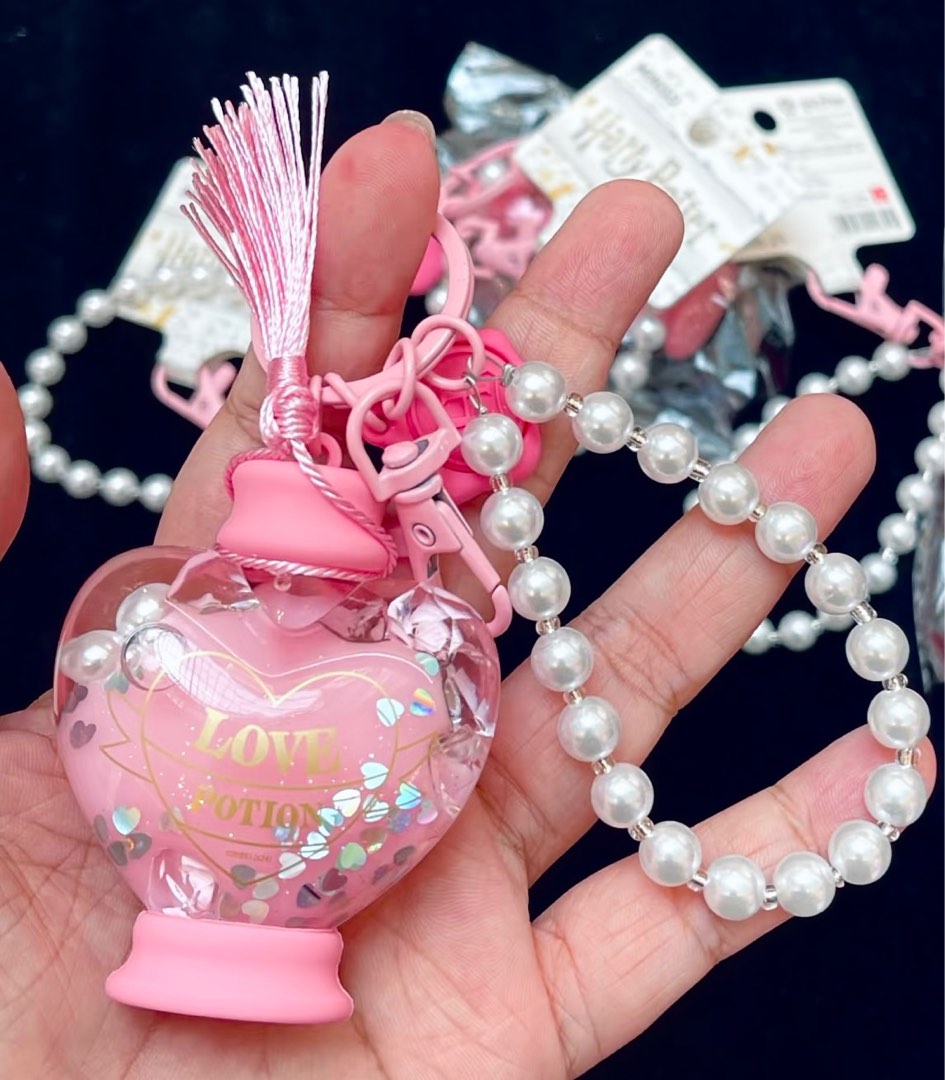 Harry Potter Love Potion x Miniso Keychain, Hobbies & Toys ...